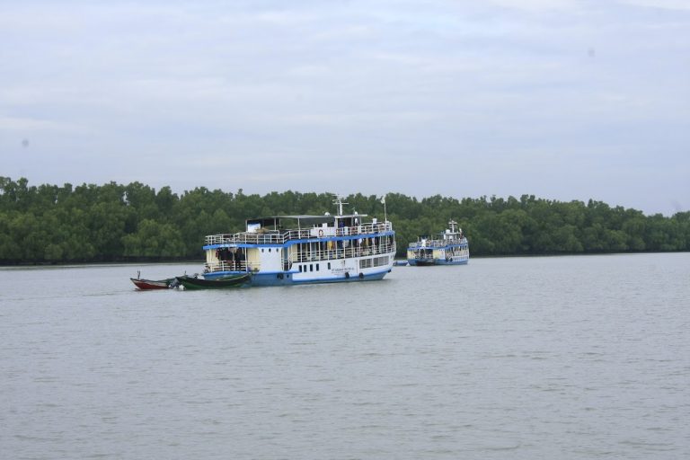 The paddle steamers of Bangladesh — Young Pioneer Tours