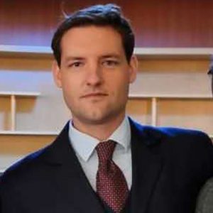 Arches of Triumph Around the World — Young Pioneer Tours