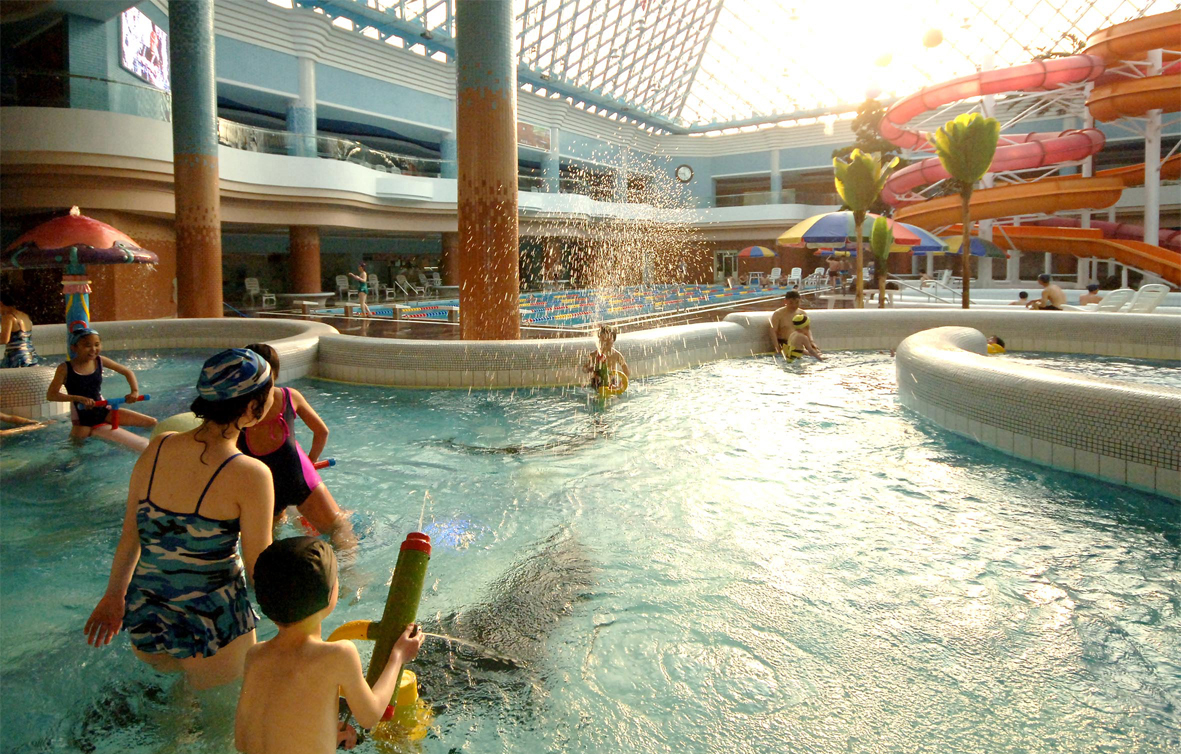 Munsu Waterpark - DPRK Guide — Young Pioneer Tours