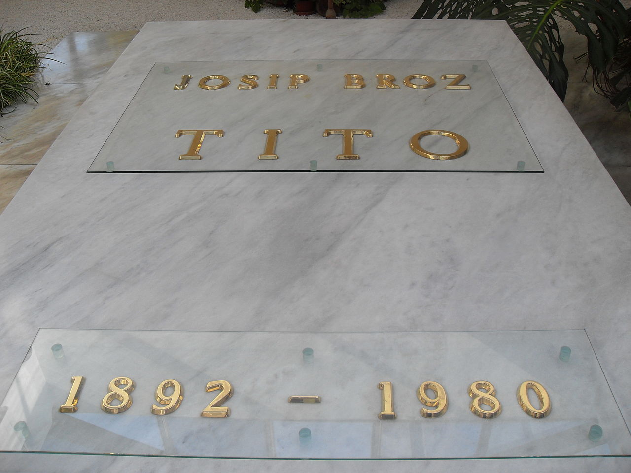 The World's Largest State Funeral: Josip Broz Tito — Young Pioneer Tours