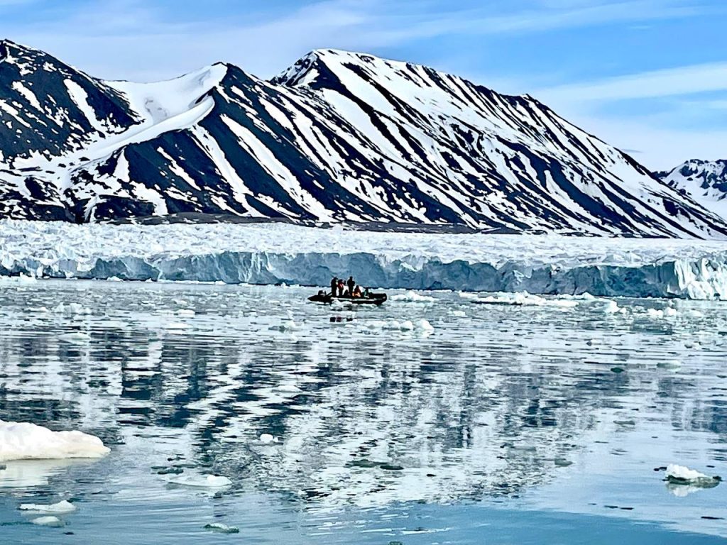 What is a Svalbard Cruise like? — Young Pioneer Tours