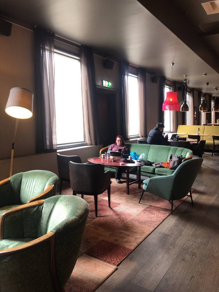 Ultimate Longyearbyen Guide 2025 — Young Pioneer Tours