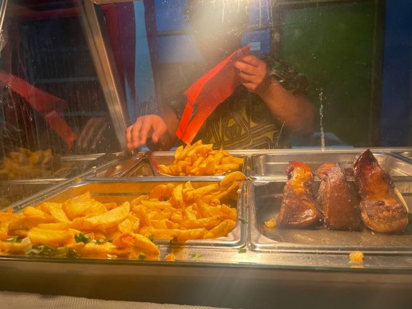 Eating at Kai Bar - Papua New Guinea — Young Pioneer Tours