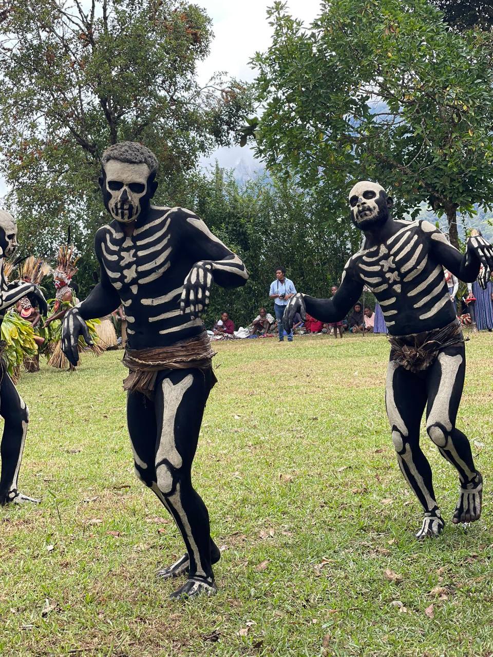 The Skeleton Men of Papua New Guinea — Young Pioneer Tours