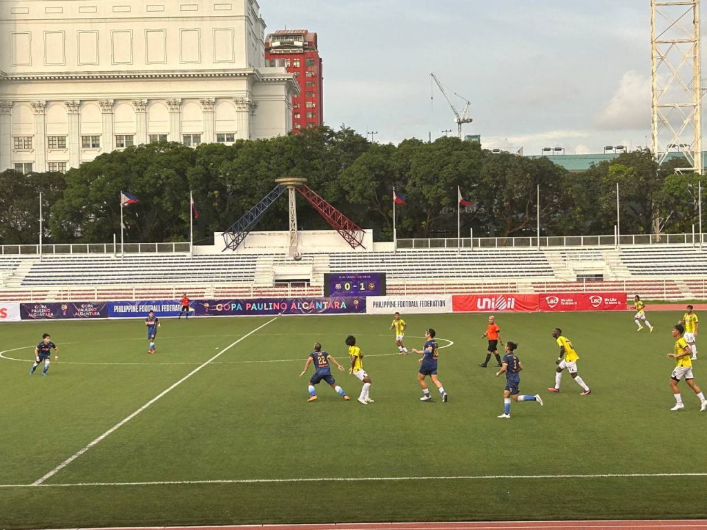 What’s it like to watch football in the Philippines? — Young Pioneer Tours