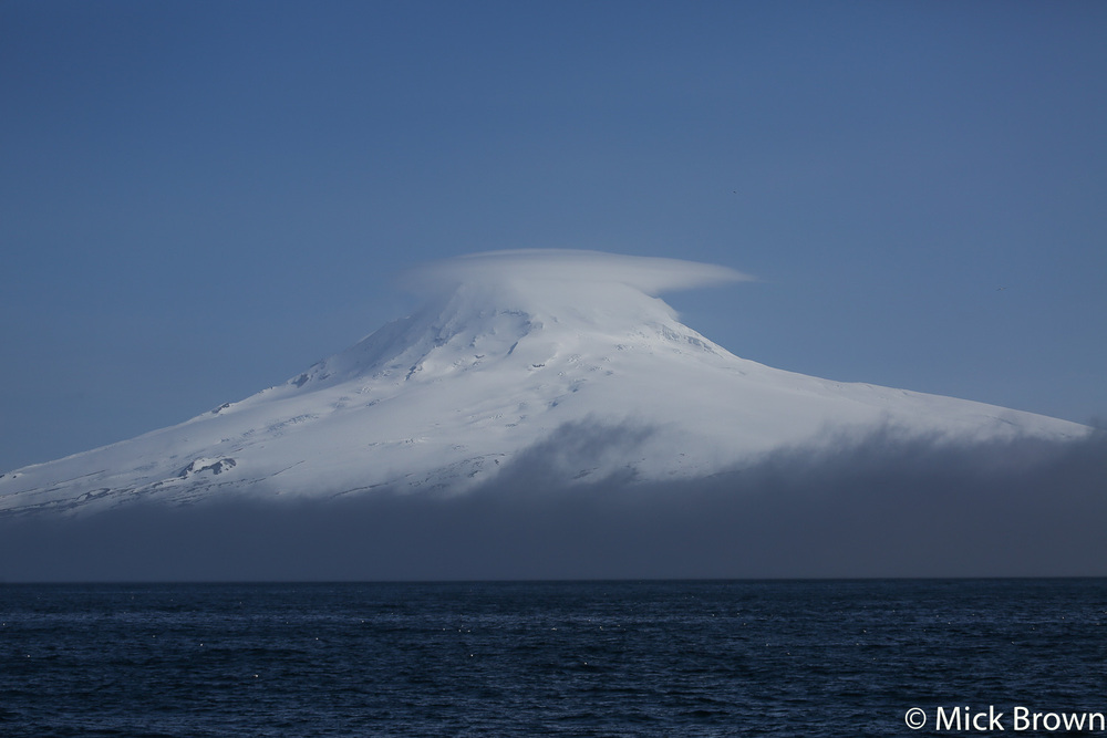 Across the Arctic Circle: Fair Isle, Jan Mayen and Spitsbergen — Young ...