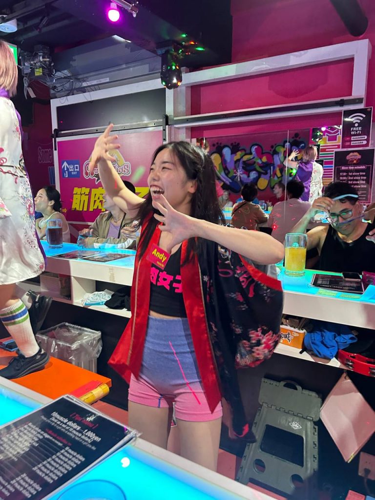 Muscle Girls Bar Tokyo — Young Pioneer Tours