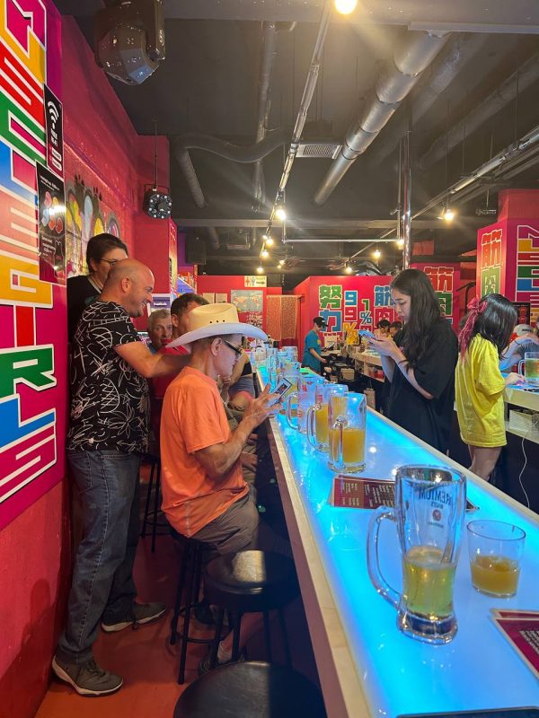 Muscle Girls Bar Tokyo — Young Pioneer Tours