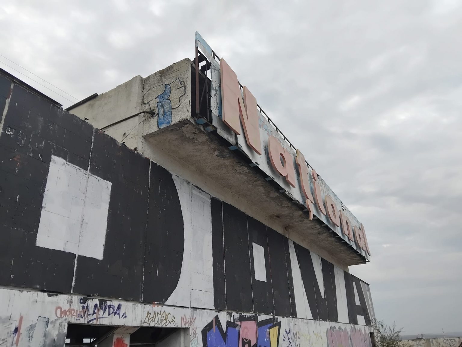 YPT meets Backpacker Ben and Bald and Bankrupt - 2025 — Young Pioneer Tours