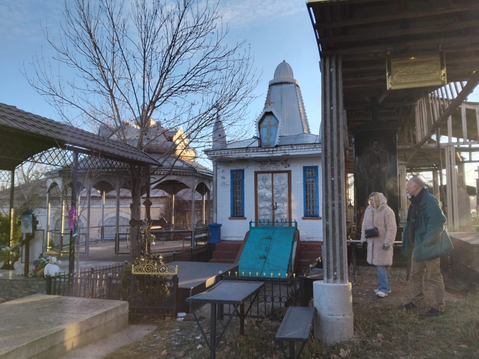 What are the Burial Practices of the Gypsy Community? — Young Pioneer Tours