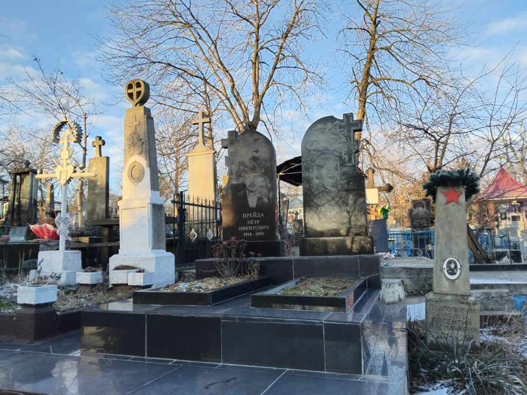 What are the Burial Practices of the Gypsy Community? — Young Pioneer Tours