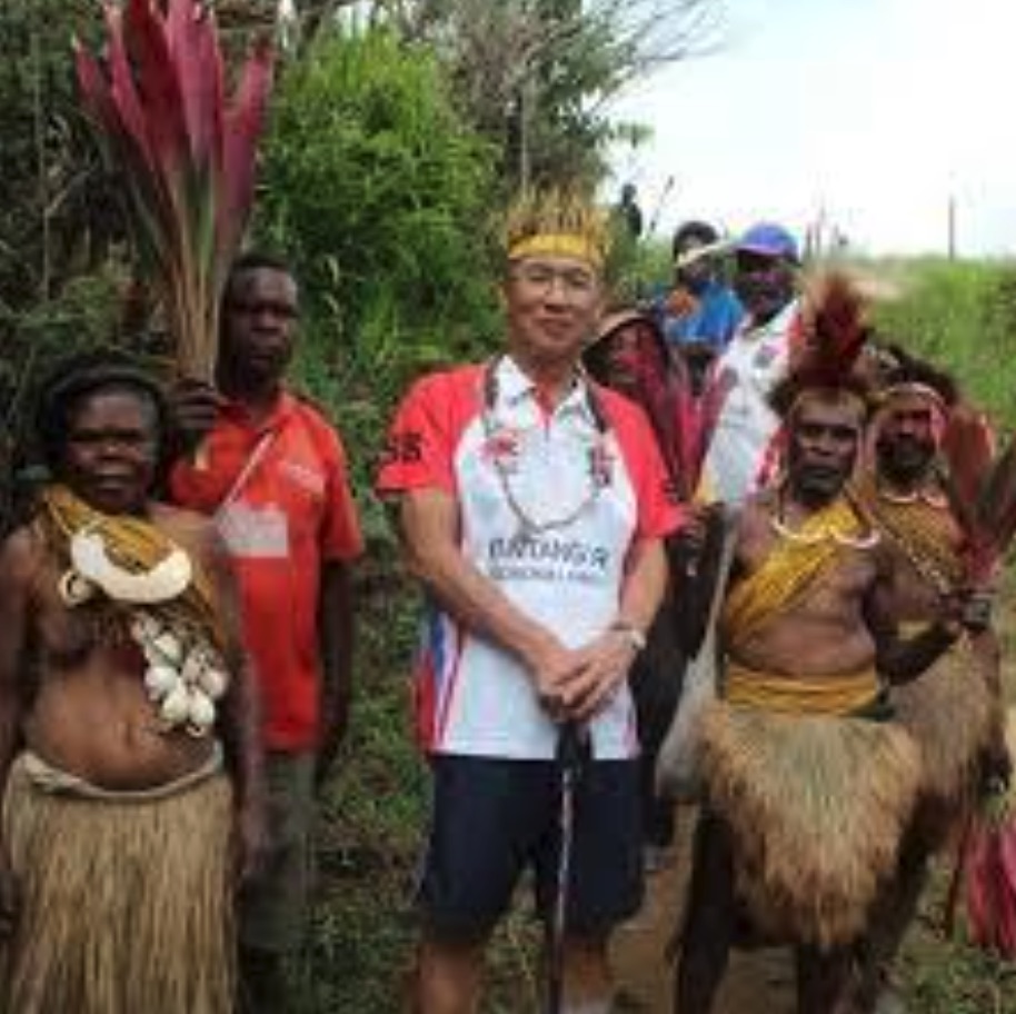 Simon Sia: Governor of Eastern Highlands, Papua New Guinea — Young ...