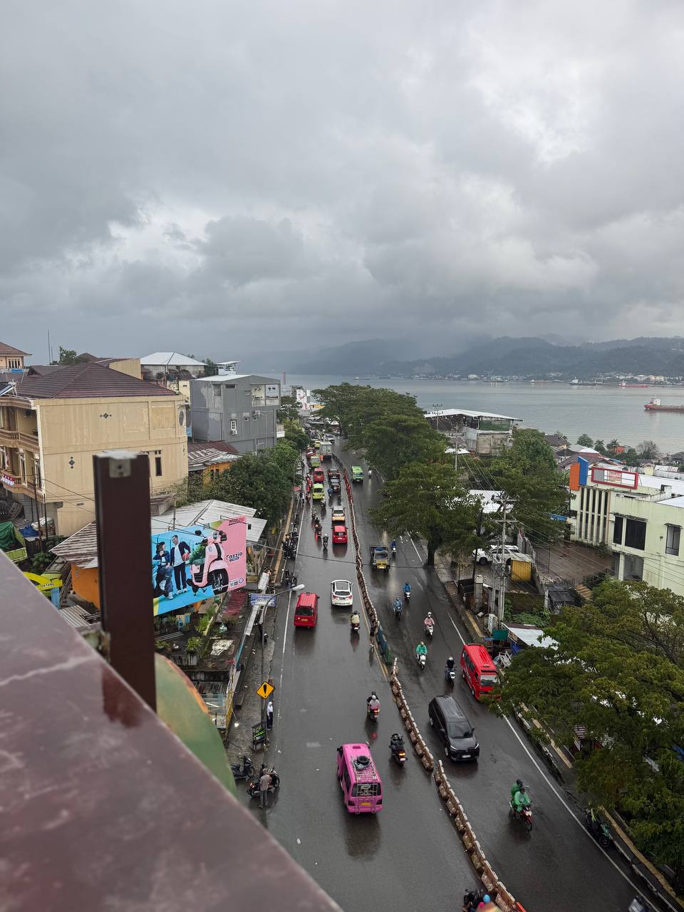 The Ambon Guide — Young Pioneer Tours