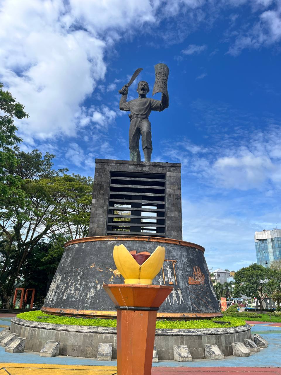 The Ambon Guide — Young Pioneer Tours